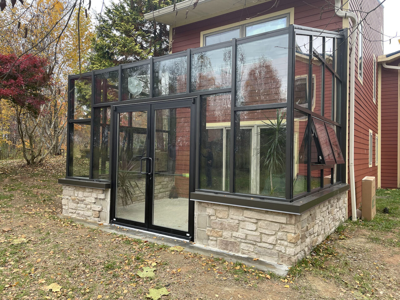Build a Custom Sunroom Today - American Glass and Metal Works